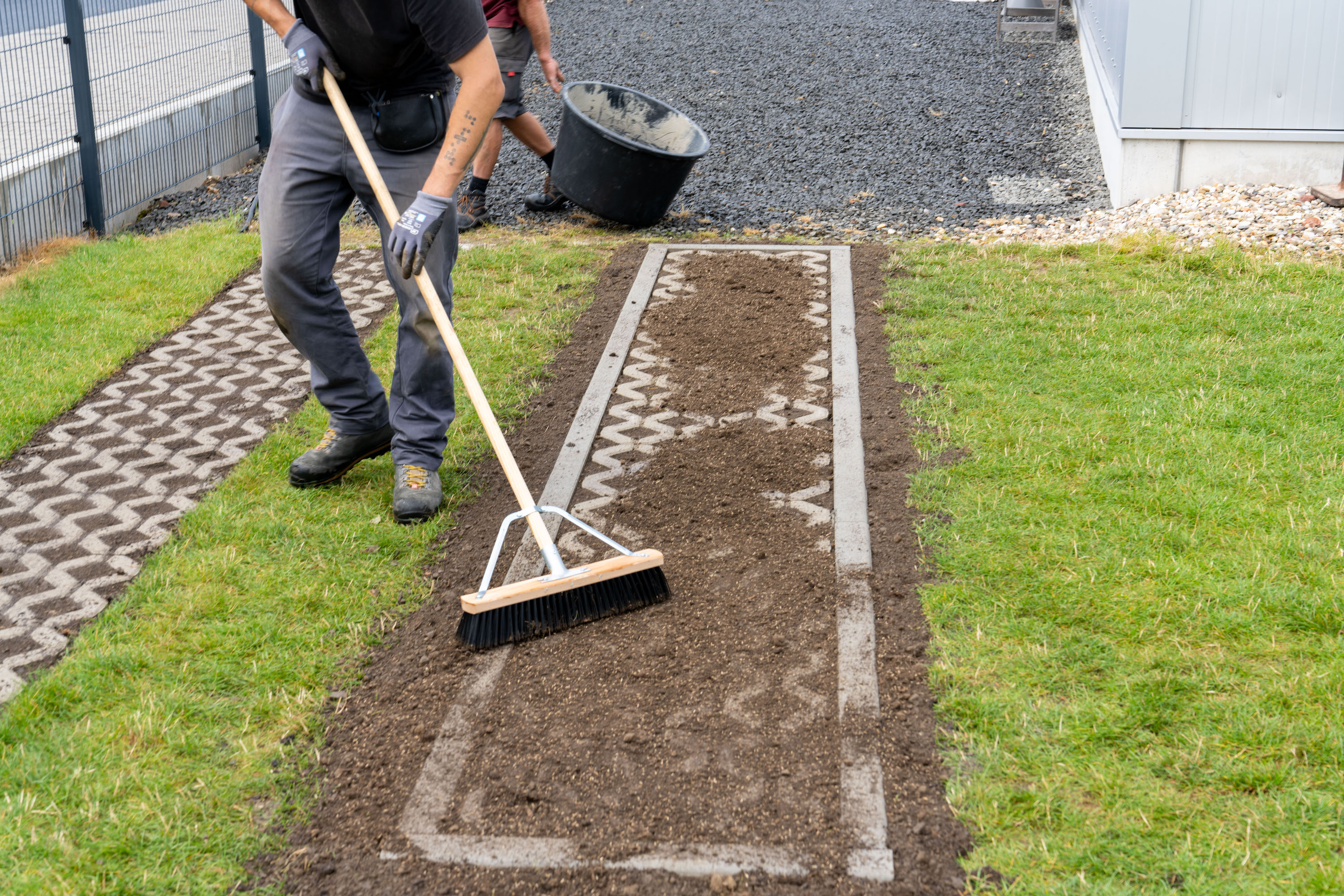 Rasengittersteine verlegen: Tipps & Anleitung | OBI