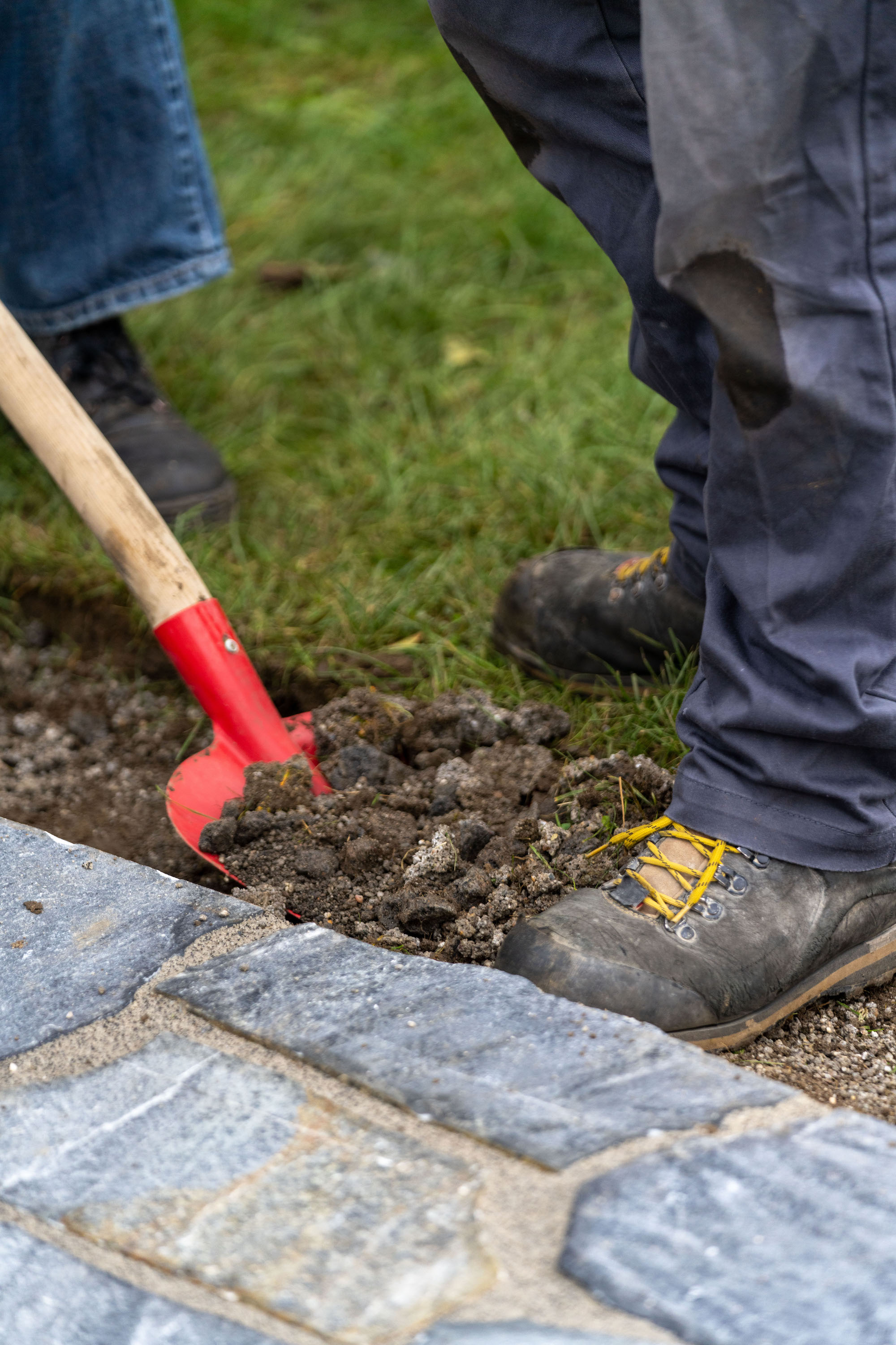 Come costruire un muretto da giardino - Guida e consigli | OBI