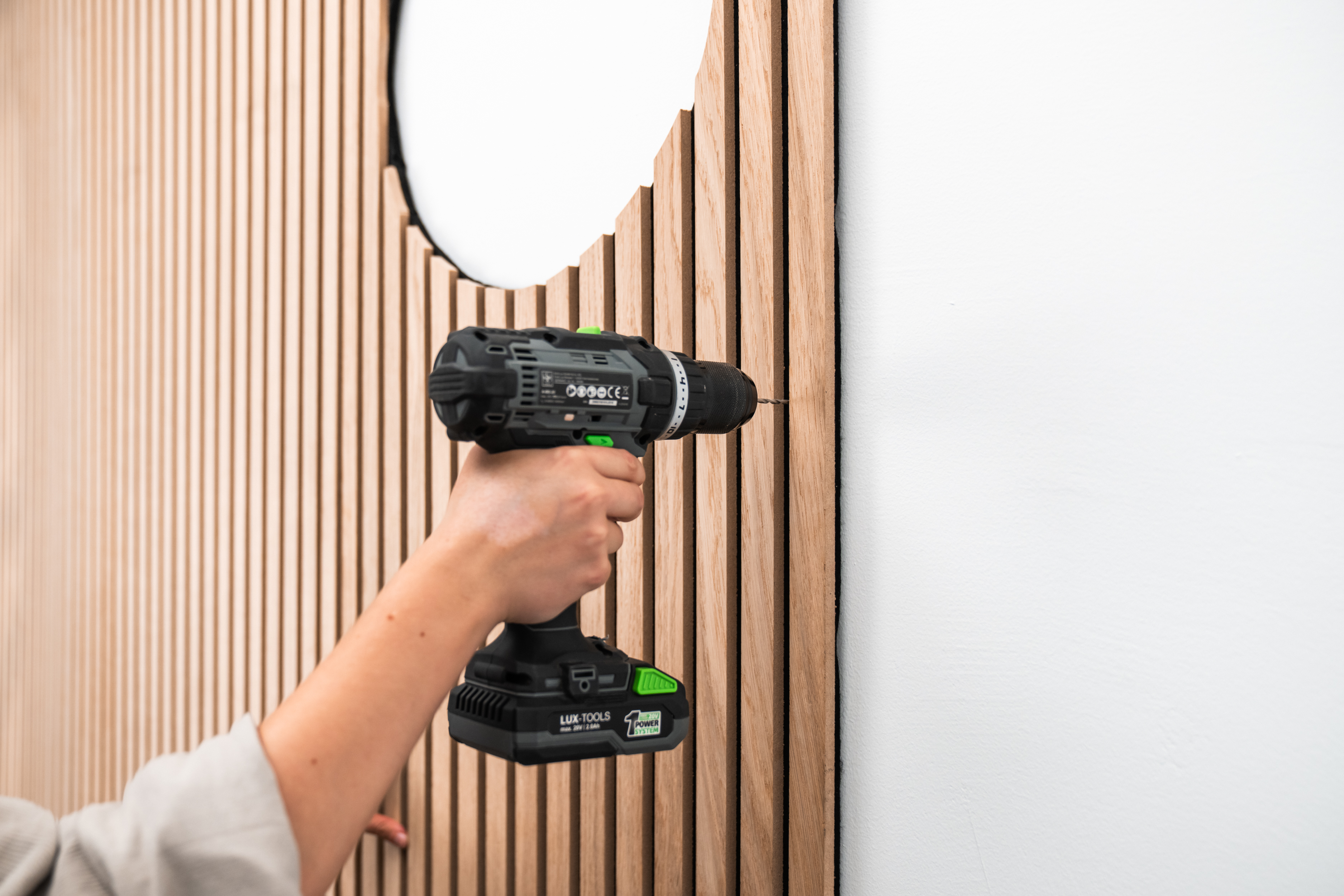 Akustikpaneele anbringen – Schritt für Schritt | OBI