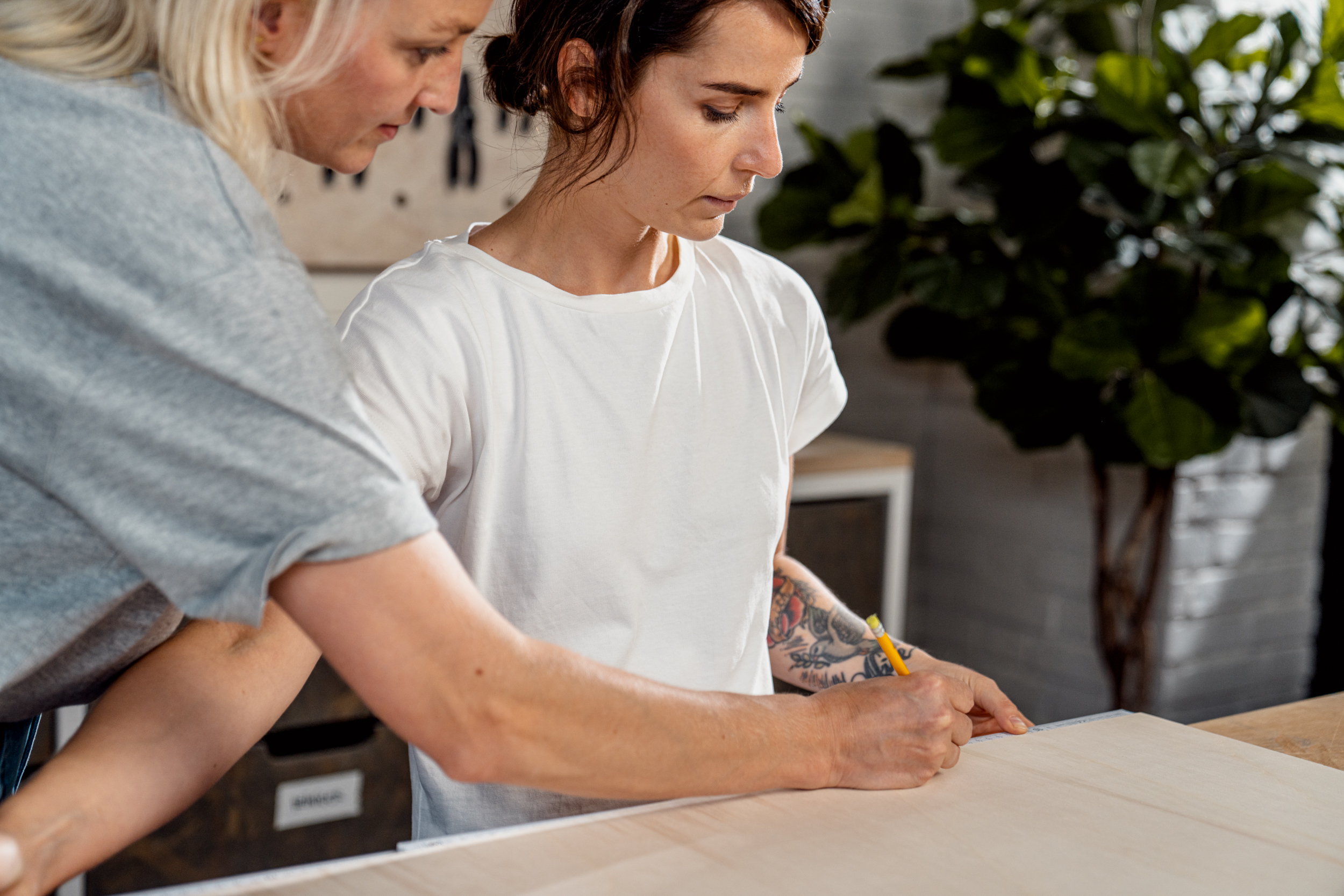 Ako vlastnoručne postaviť pegboard – návod na postavenie | OBI