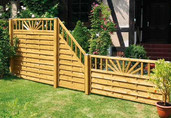 Jak zasłonić płot przed sąsiadami? Poradnik OBI