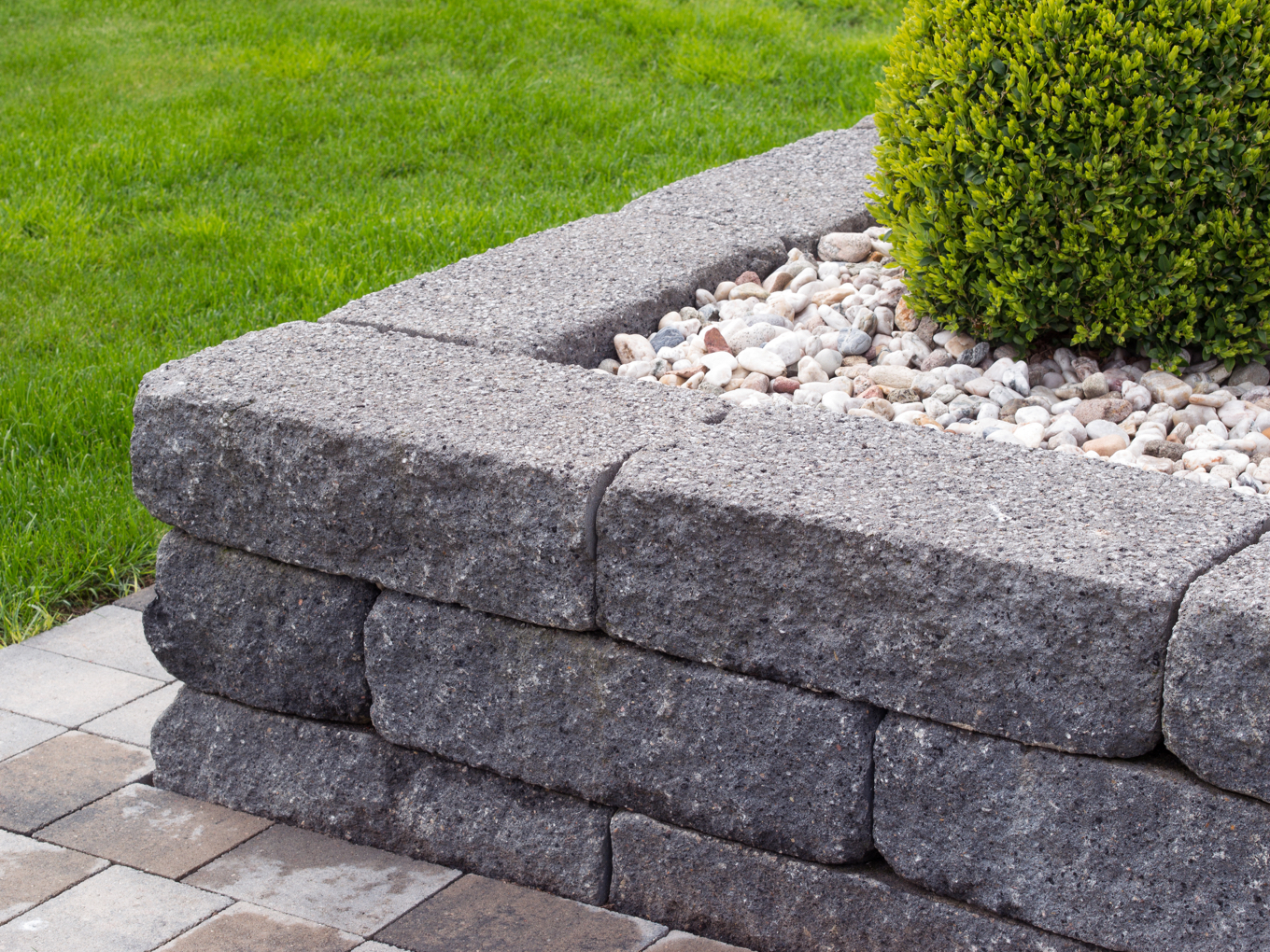 Gartenmauer ganz einfach selber bauen | OBI Gartenplaner