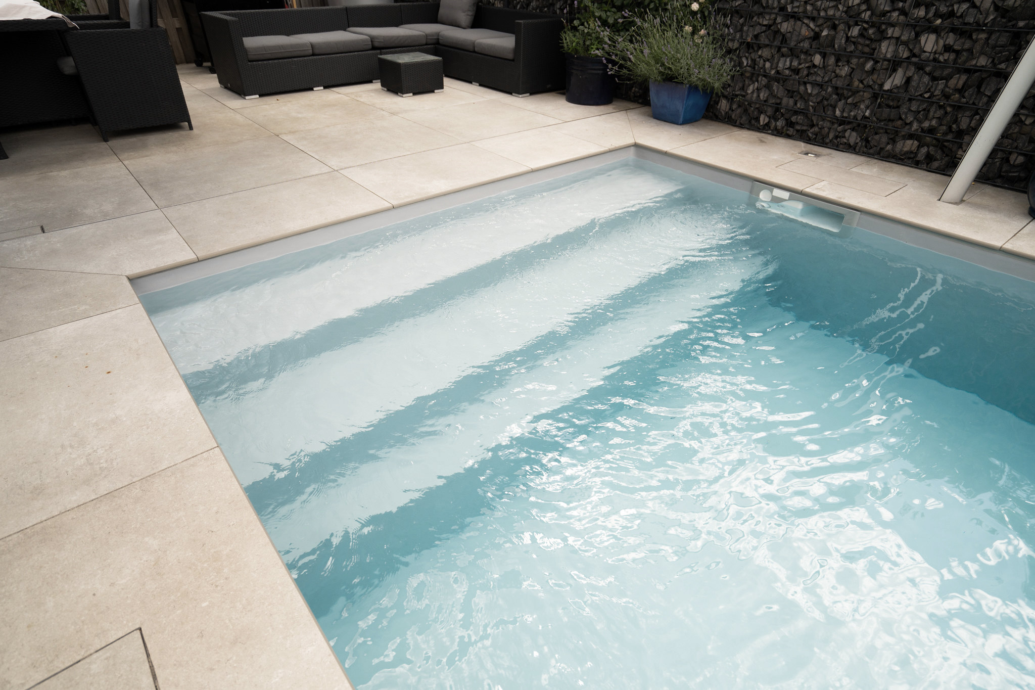 Pooltreppe selber bauen – Schritt für Schritt | OBI